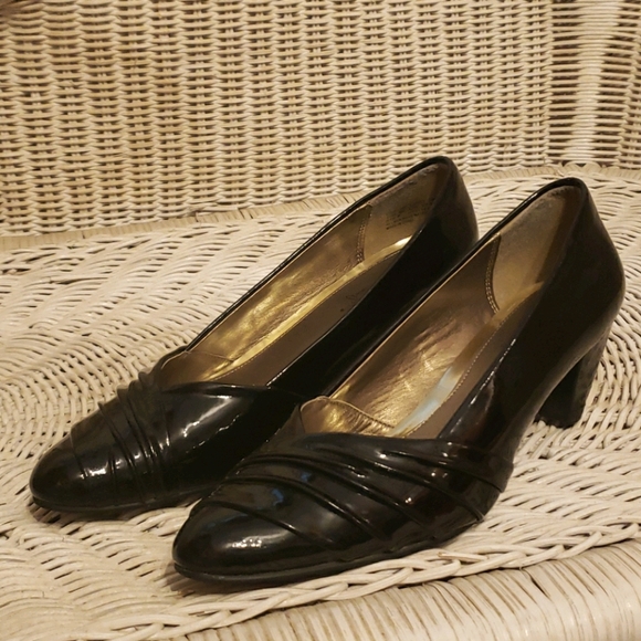 Soft Style | Shoes | Vintage Soft Style Patent Leather Pumps | Poshmark